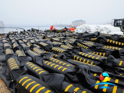 Floating Oil Booms For Harbors Permanent Deployment---Deyuan Marine ...